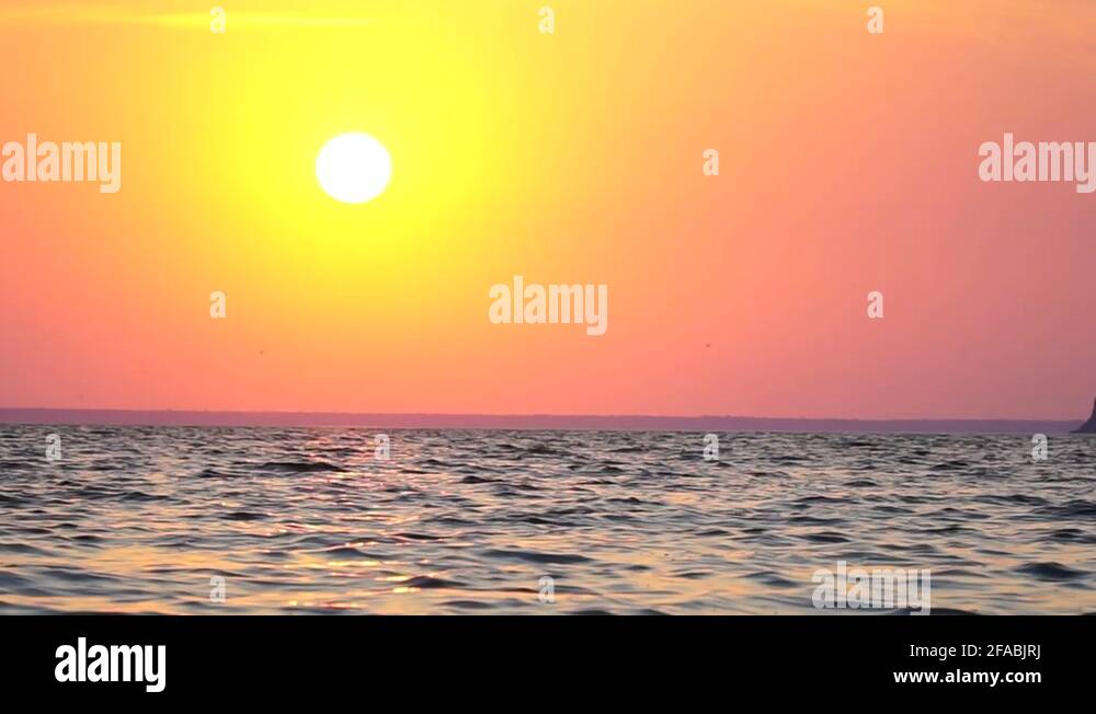 Pinky sky sunset Stock Videos & Footage - HD and 4K Video Clips - Alamy