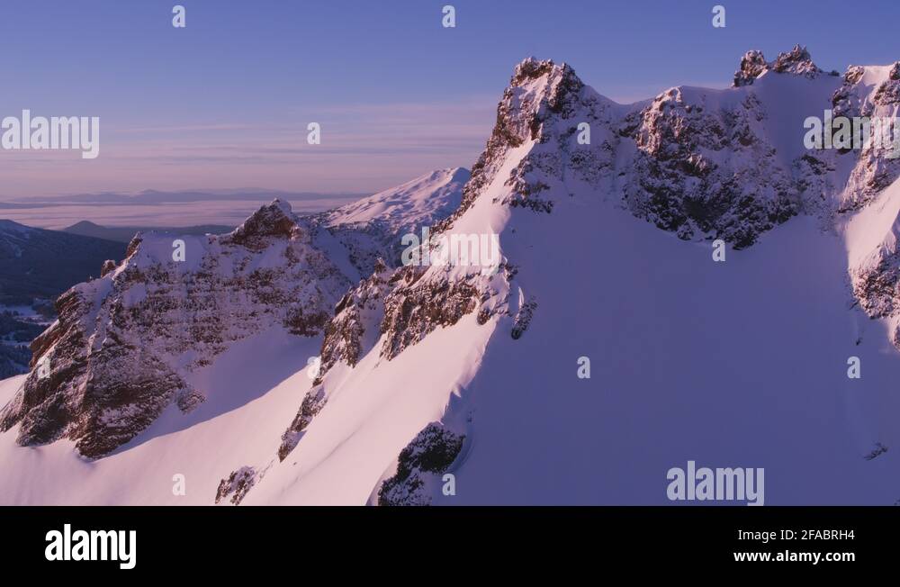 Broken top mountain Stock Videos & Footage - HD and 4K Video Clips - Alamy