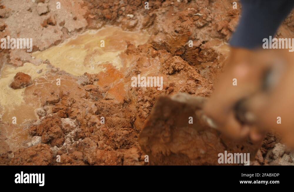 Africa mud construction Stock Videos & Footage - HD and 4K Video Clips ...