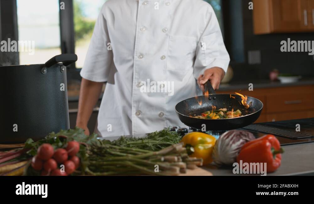 Flaming stir-fry in super slow motion, shot with Phantom Flex 4K camera ...