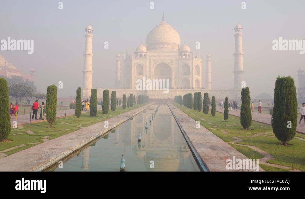 Taj mahal agra smoke Stock Videos & Footage - HD and 4K Video Clips - Alamy