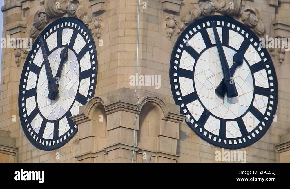 Liver bird clock tower Stock Videos & Footage - HD and 4K Video Clips ...