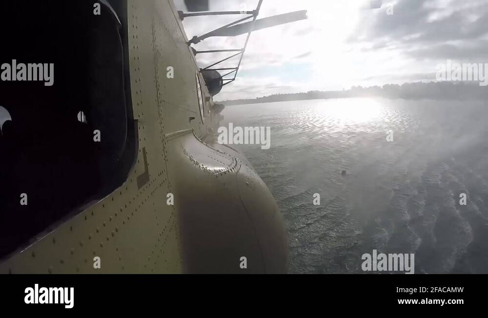 Ch 47 chinook helicopter flying Stock Videos & Footage - HD and 4K ...