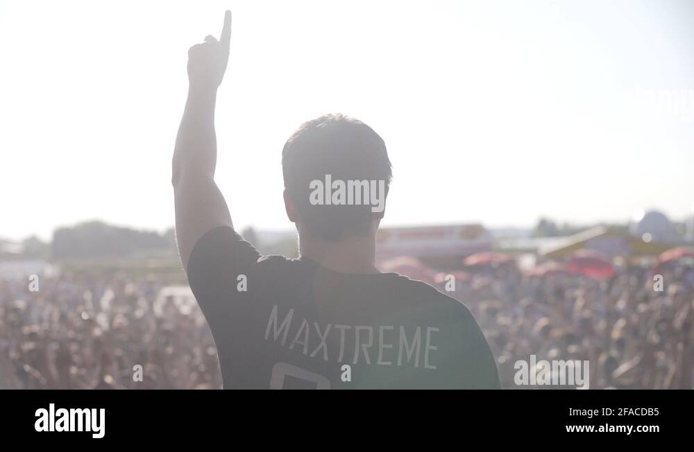 Techno rave Stock Videos & Footage - HD and 4K Video Clips - Alamy