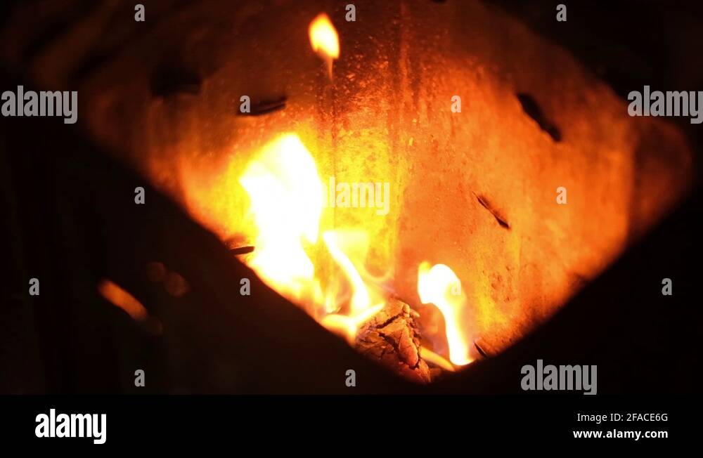 Real Camp Fire Flame Full HD. Teneke içinde yanan kamp atesi Full HD ...