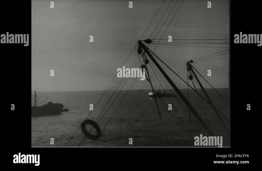 Cargo net ship Stock Videos & Footage - HD and 4K Video Clips - Alamy