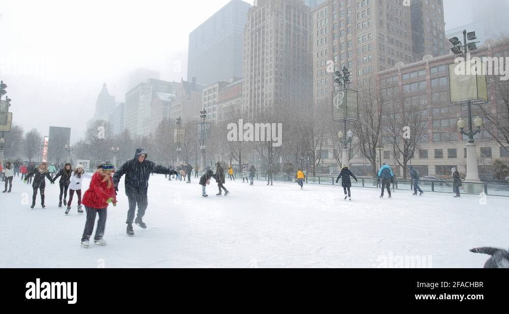 Chicago ice Stock Videos & Footage - HD and 4K Video Clips - Alamy