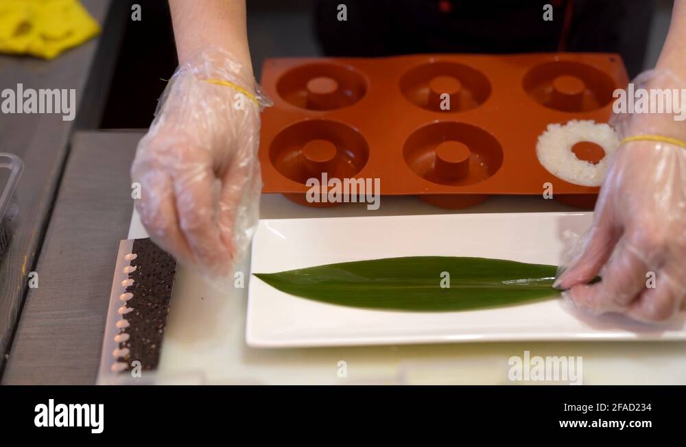 Presentation of dish Stock Videos & Footage - HD and 4K Video Clips - Alamy