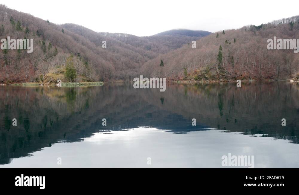 Lakes landscape Stock Videos & Footage - HD and 4K Video Clips - Alamy