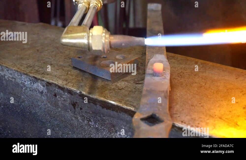 Head heating Stock Videos & Footage - HD and 4K Video Clips - Alamy