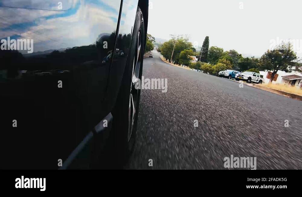 Car facing right Stock Videos & Footage - HD and 4K Video Clips - Alamy