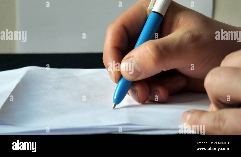 Scrunching and paper Stock Videos & Footage - HD and 4K Video Clips - Alamy