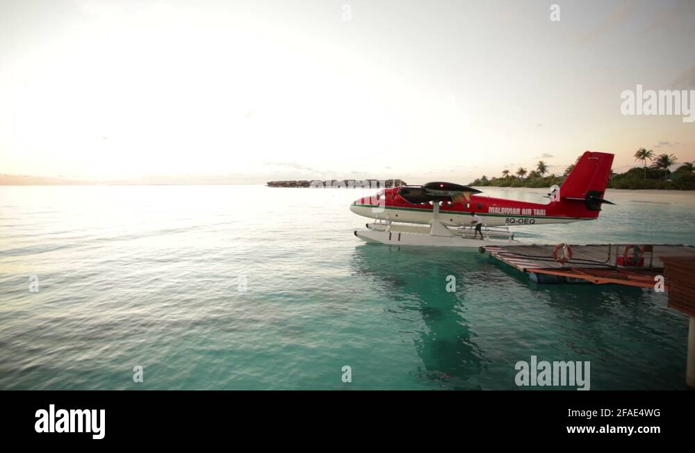 Waterplane Stock Videos & Footage - HD and 4K Video Clips - Alamy