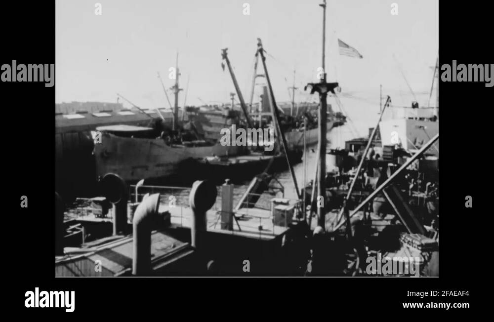 Ship trucks loading Stock Videos & Footage - HD and 4K Video Clips - Alamy