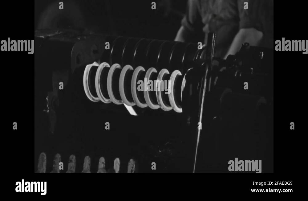 Conveyor spring Stock Videos & Footage - HD and 4K Video Clips - Alamy