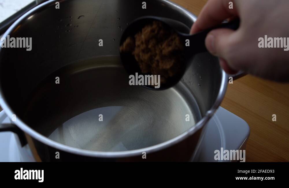 Sugar pour water Stock Videos & Footage - HD and 4K Video Clips - Alamy