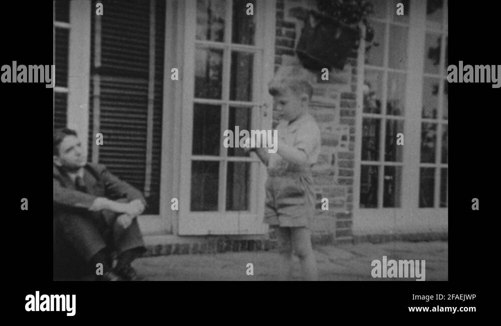 1950s father suit Stock Videos & Footage - HD and 4K Video Clips - Alamy