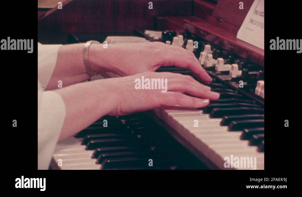 Play organ Stock Videos & Footage - HD and 4K Video Clips - Alamy