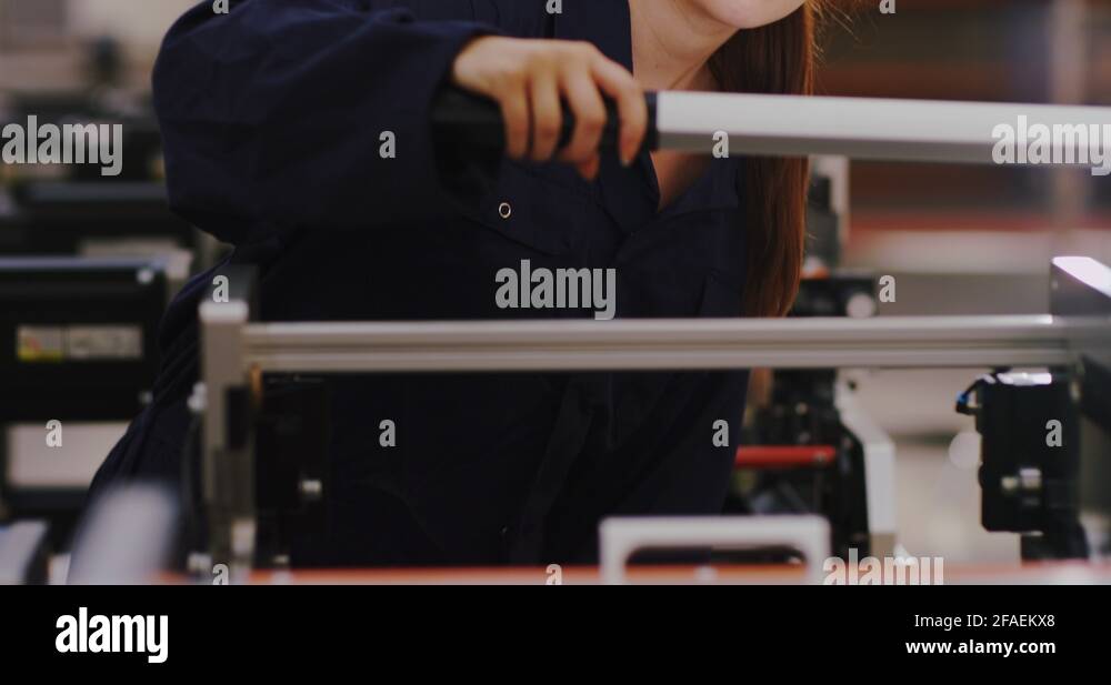 Find fault Stock Videos & Footage - HD and 4K Video Clips - Alamy