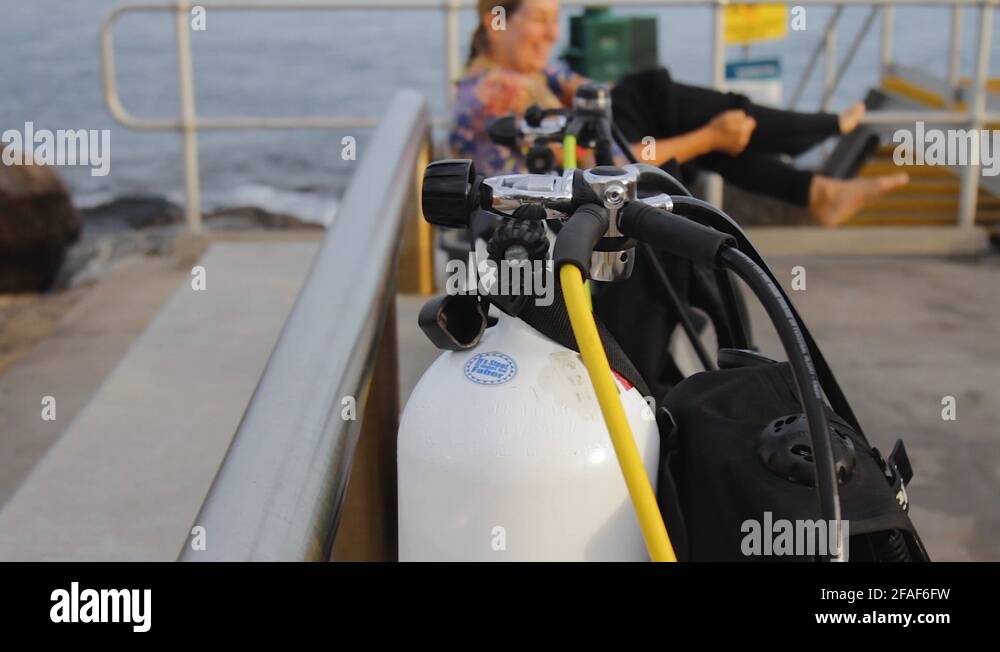Scuba set Stock Videos & Footage - HD and 4K Video Clips - Alamy
