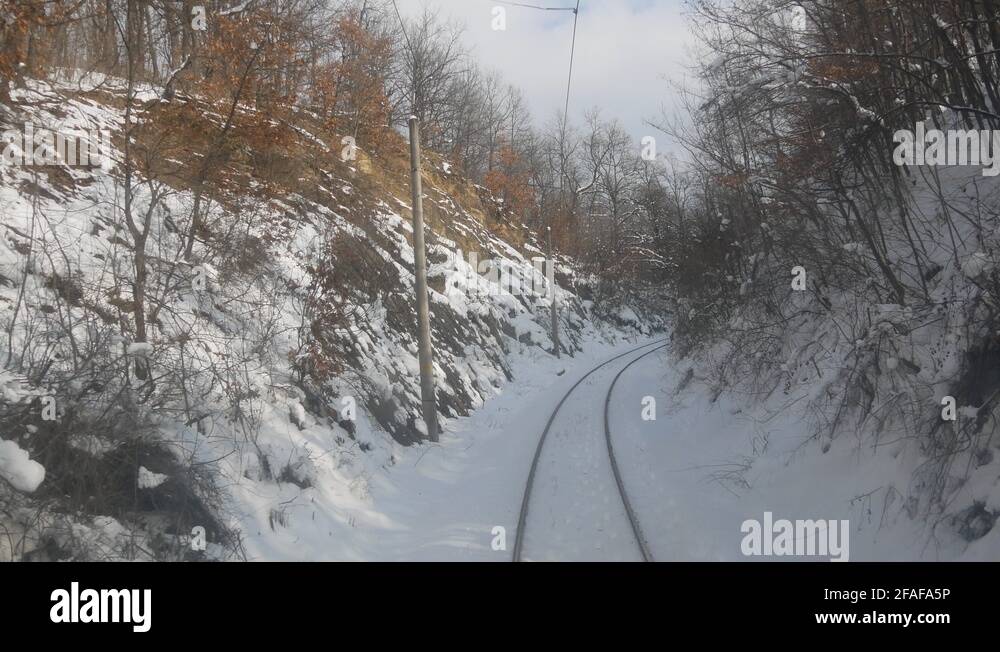 Snow on train track Stock Videos & Footage - HD and 4K Video Clips - Alamy