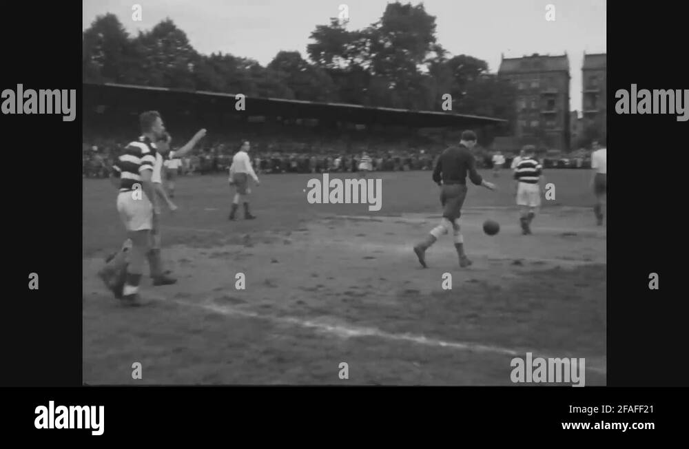 1940s soccer match Stock Videos & Footage - HD and 4K Video Clips - Alamy