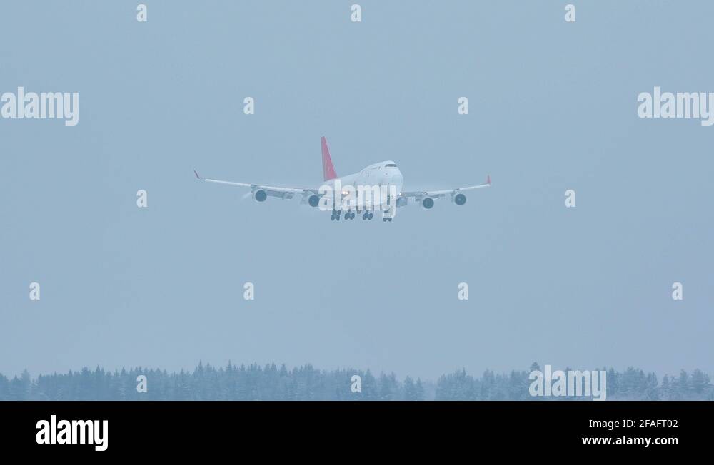 Freight air cargo Stock Videos & Footage - HD and 4K Video Clips - Alamy