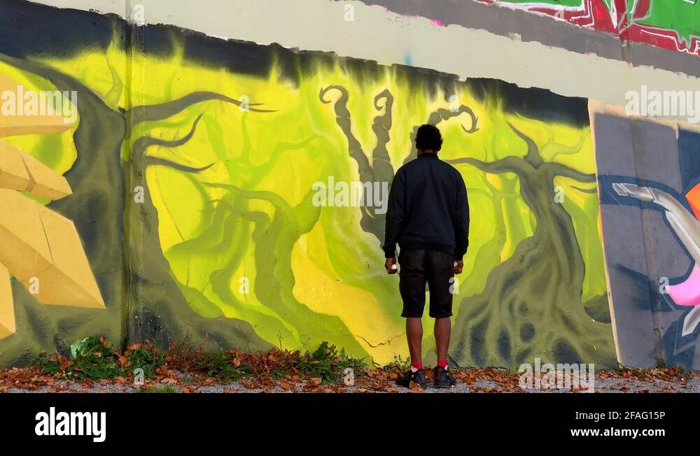 Zurich artist Stock Videos & Footage - HD and 4K Video Clips - Alamy