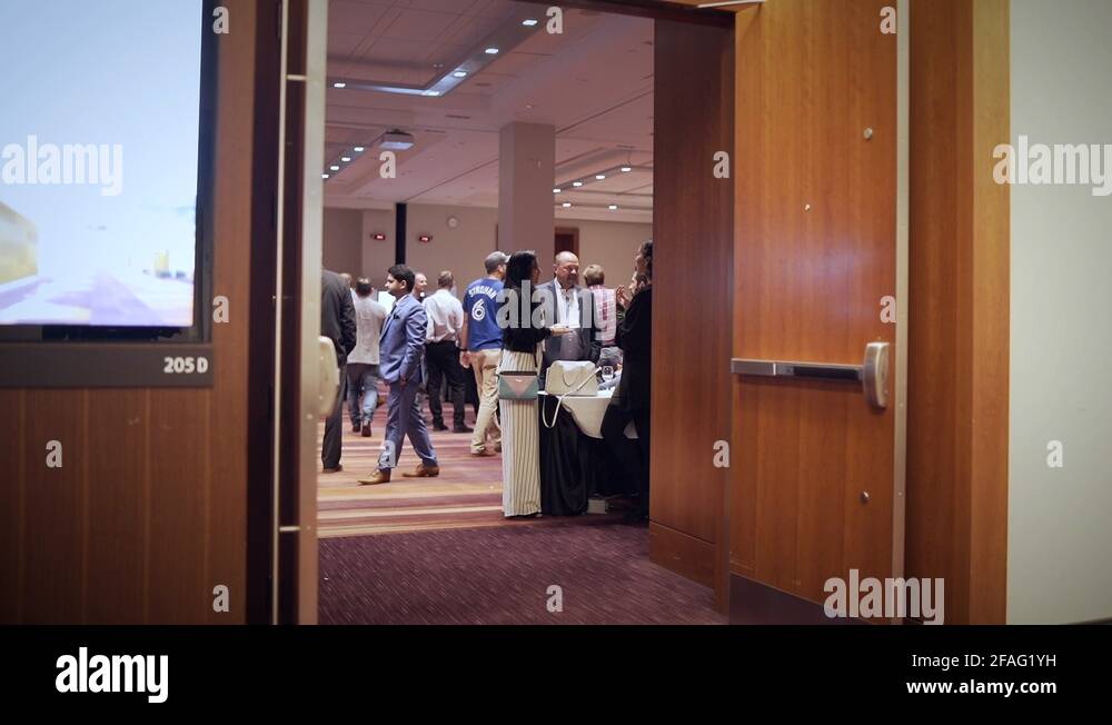 Crowded reception Stock Videos & Footage - HD and 4K Video Clips - Alamy