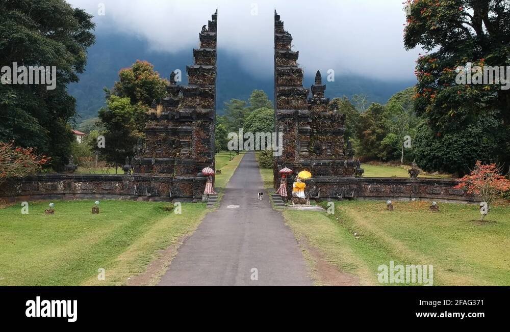 Bali gate Stock Videos & Footage - HD and 4K Video Clips - Alamy
