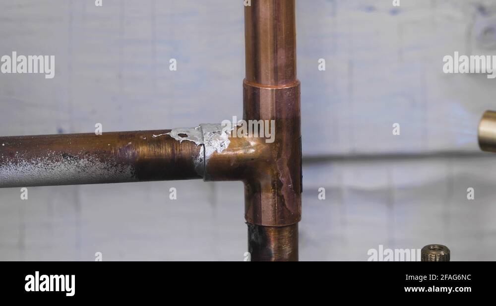 Burst pipe diy Stock Videos & Footage - HD and 4K Video Clips - Alamy