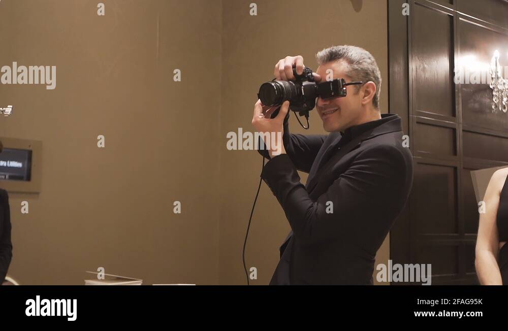 Gig photographer Stock Videos & Footage - HD and 4K Video Clips - Alamy