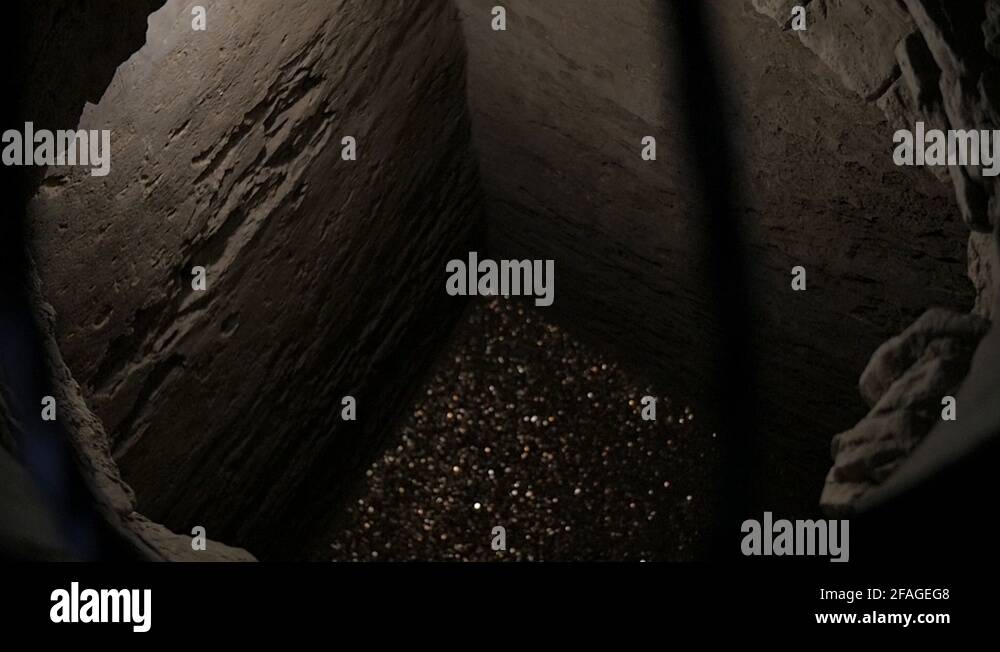 Throwing cylinder Stock Videos & Footage - HD and 4K Video Clips - Alamy