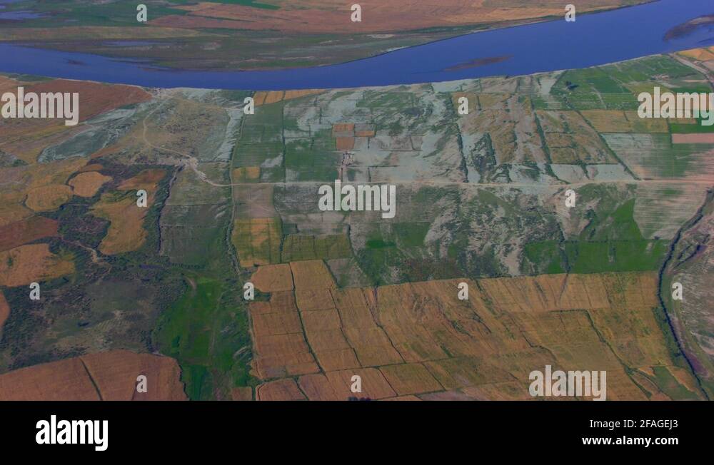 River roads Stock Videos & Footage - HD and 4K Video Clips - Alamy