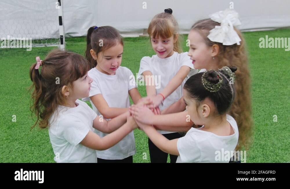 Kids as a team Stock Videos & Footage - HD and 4K Video Clips - Alamy