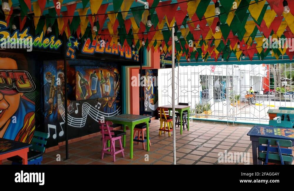 Traditional graffiti artwork Stock Videos & Footage - HD and 4K Video ...