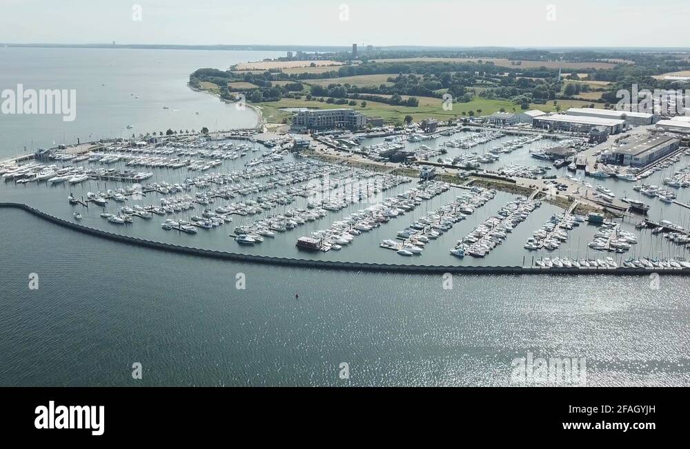 Sailing_boats Stock Videos & Footage - HD and 4K Video Clips - Alamy