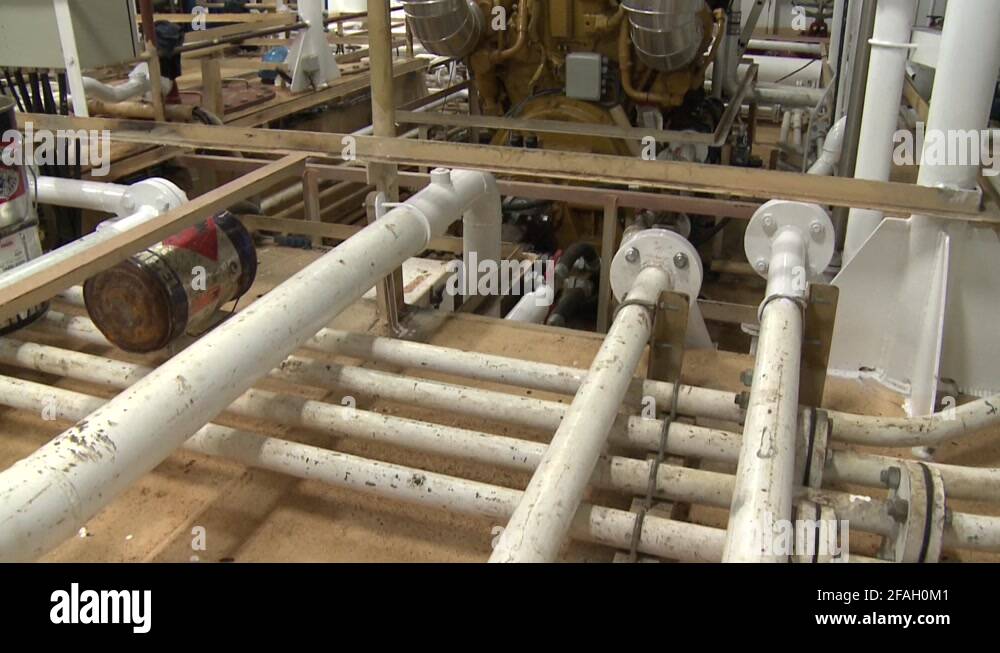 Ships engine repair Stock Videos & Footage - HD and 4K Video Clips - Alamy