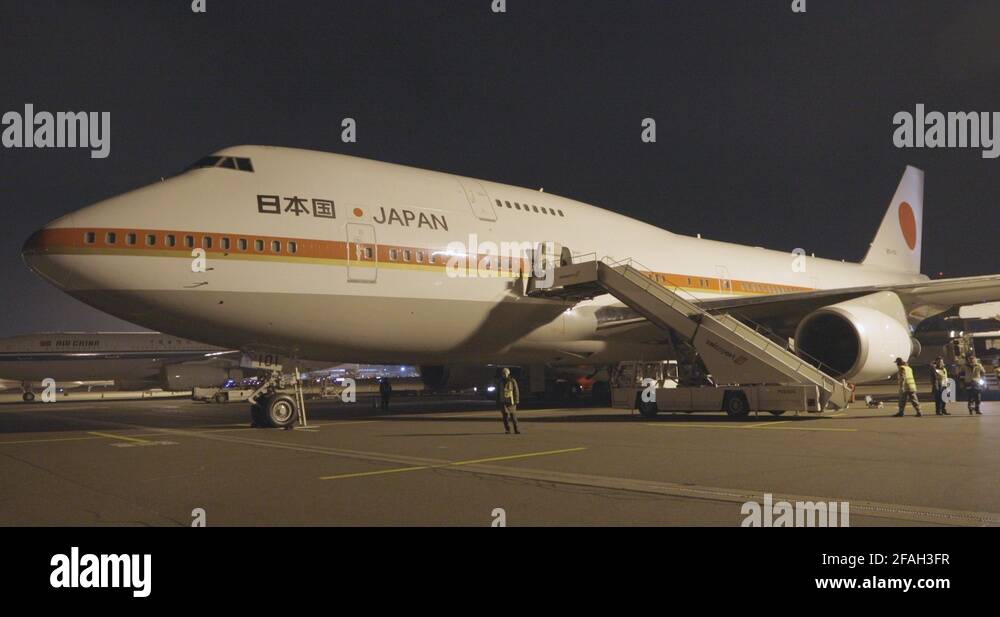 Japanese air force transport plane Stock Videos & Footage - HD and 4K ...