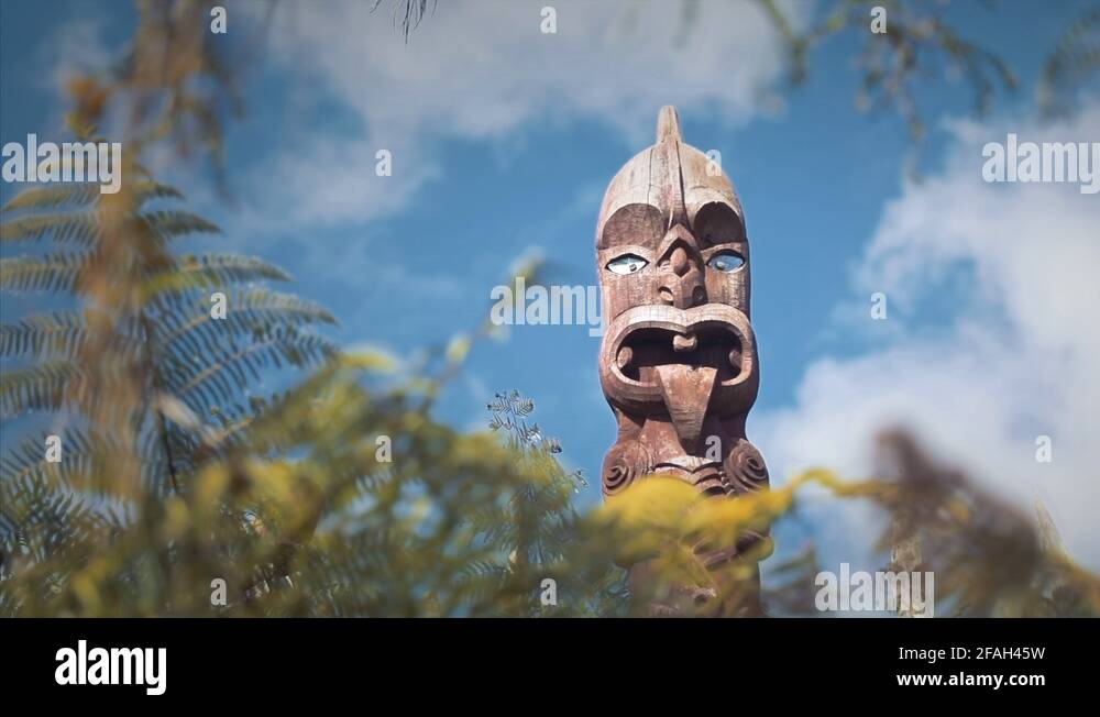 Native maori carving in Hamilton gardens. Waikato, Hamilton Stock Video ...