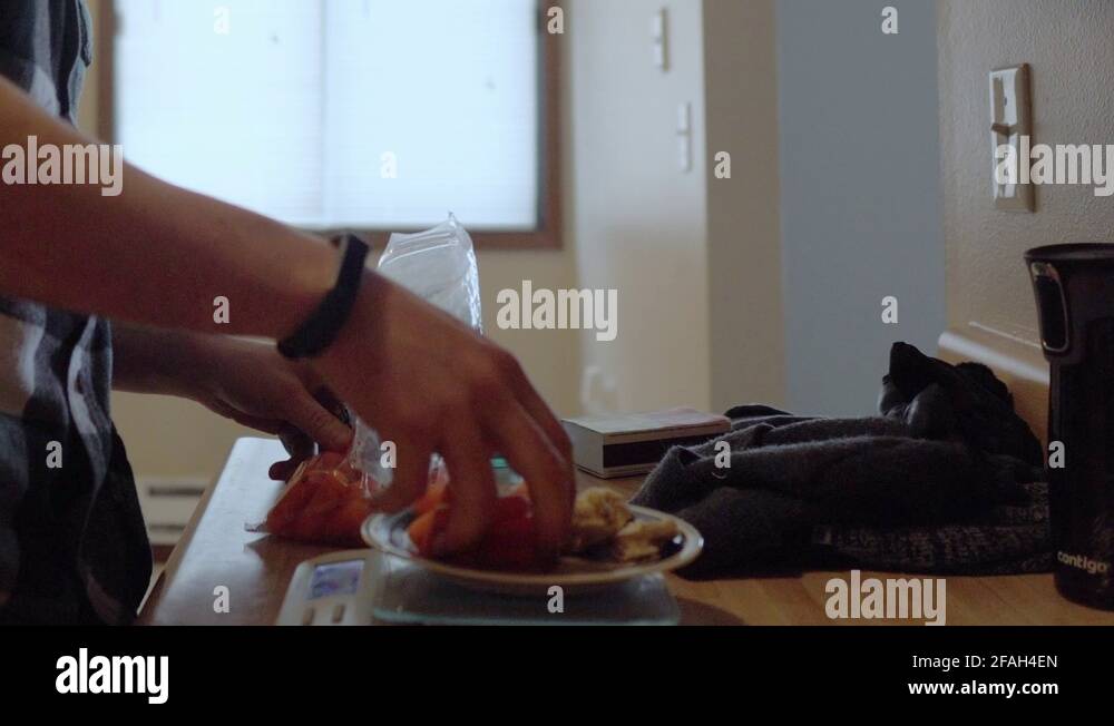 Weighing out food Stock Videos & Footage - HD and 4K Video Clips - Alamy