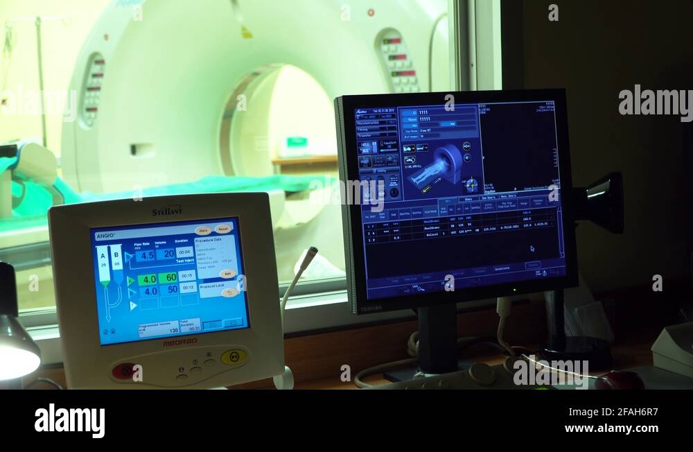 Mri scan monitor Stock Videos & Footage - HD and 4K Video Clips - Alamy