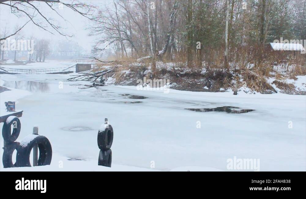 Falling in river Stock Videos & Footage - HD and 4K Video Clips - Alamy