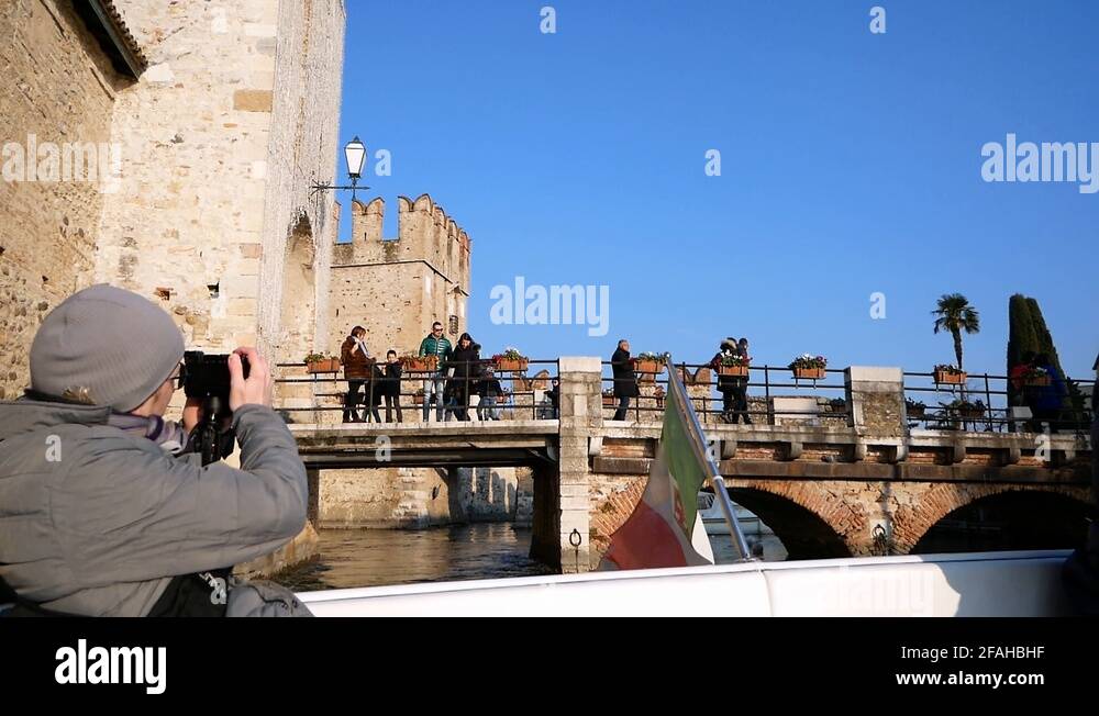 Drawbridge castle Stock Videos & Footage - HD and 4K Video Clips - Alamy