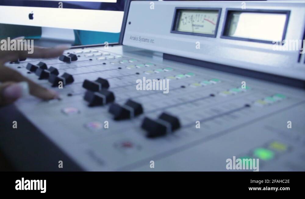 Radio board Stock Videos & Footage - HD and 4K Video Clips - Alamy