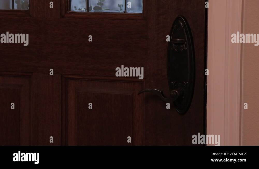 Locking locking Stock Videos & Footage - HD and 4K Video Clips - Alamy