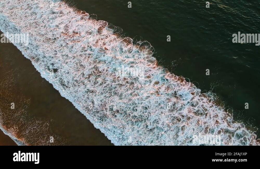 Making waves wave Stock Videos & Footage - HD and 4K Video Clips - Alamy