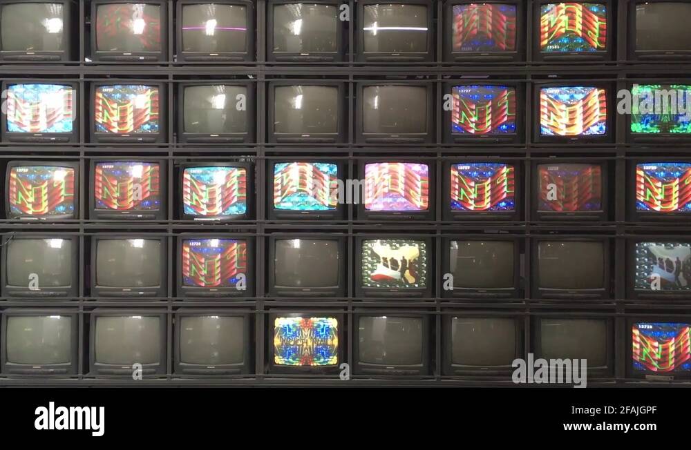 tv glitch set of tvs television pile malfunction vhs retro Stock Video ...