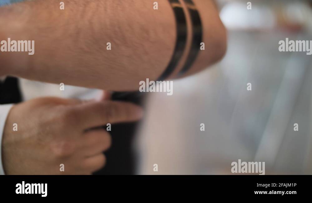 Arm tefillin Stock Videos & Footage - HD and 4K Video Clips - Alamy