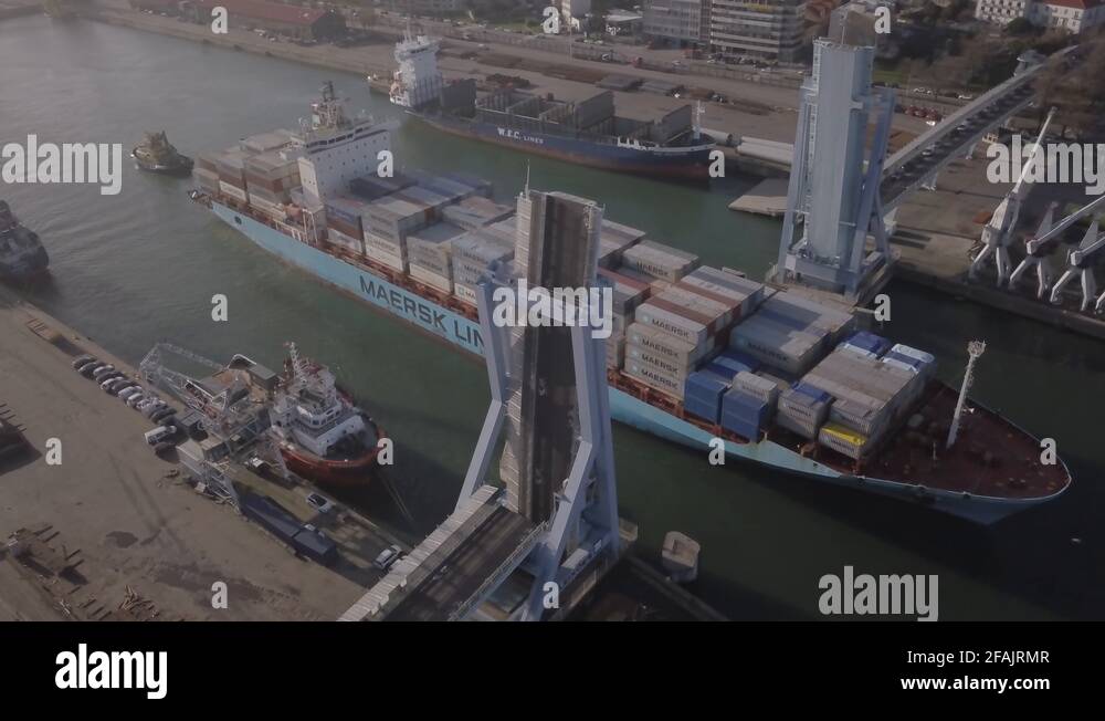 International load lines Stock Videos & Footage - HD and 4K Video Clips ...